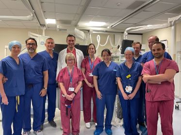 UK first for “game-changing” new mitral valve implant | Guy's and St ...